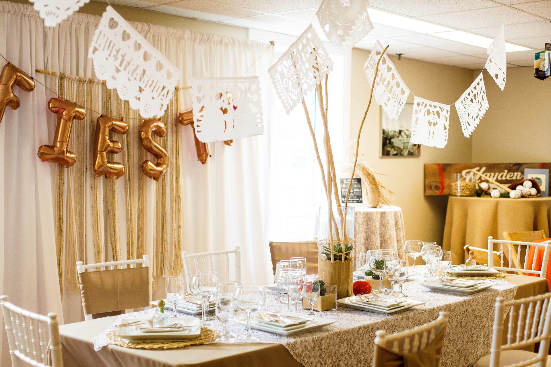 50th wedding anniversary party planning checklist | Honestweddingadvice.com